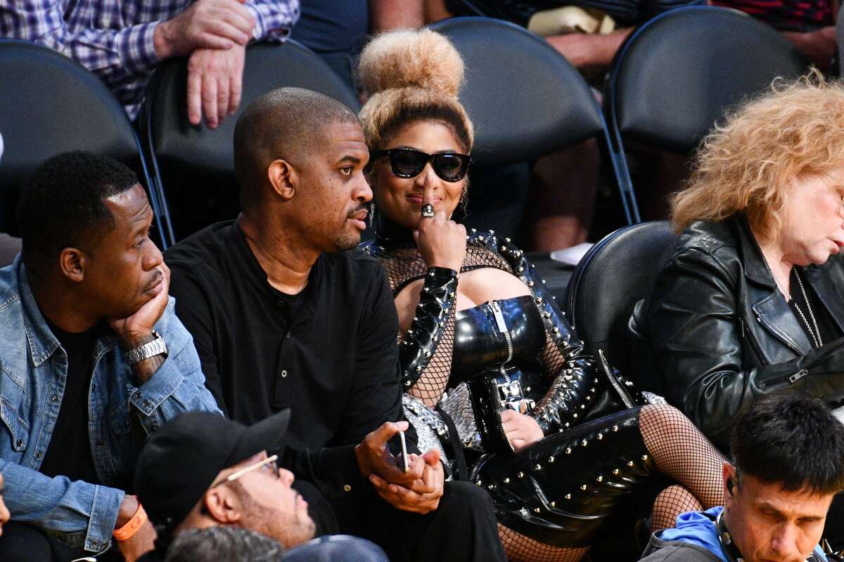 Celebrities courtside at Rockets-Lakers game