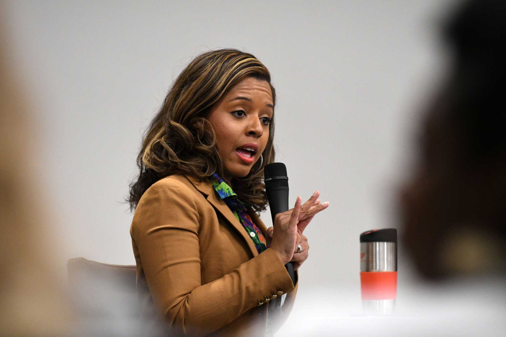 Albany councilwoman tells audience about new female advocacy business ...