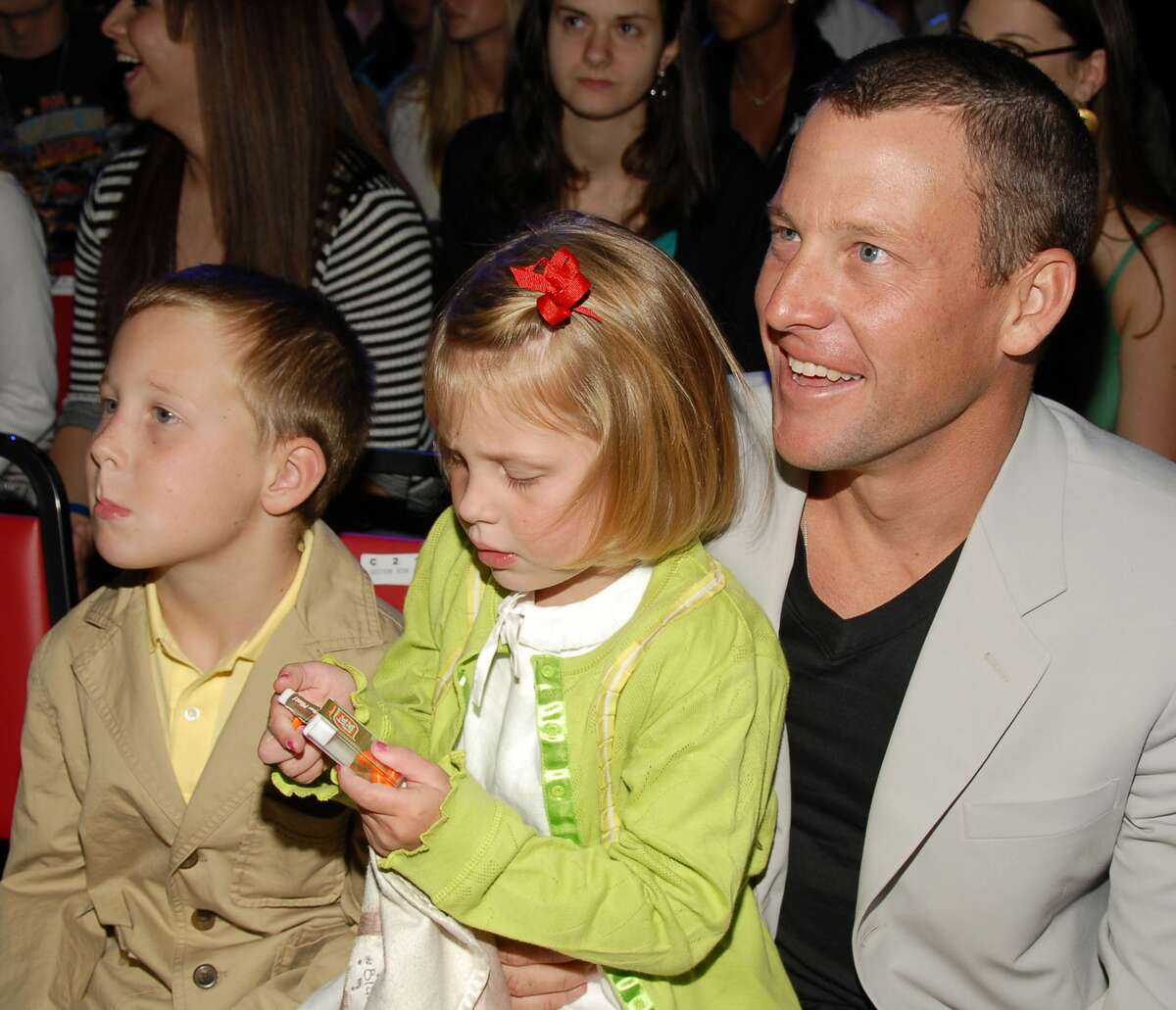 Luke Armstrong, son of Lance Armstrong, to play football at Rice