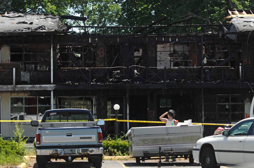 Fire routs motel guests