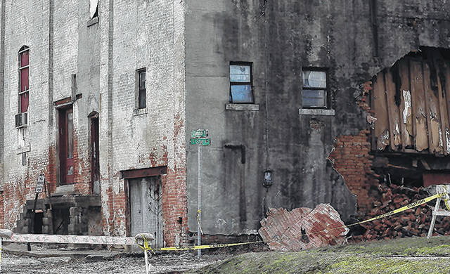City wants crumbling building fixed