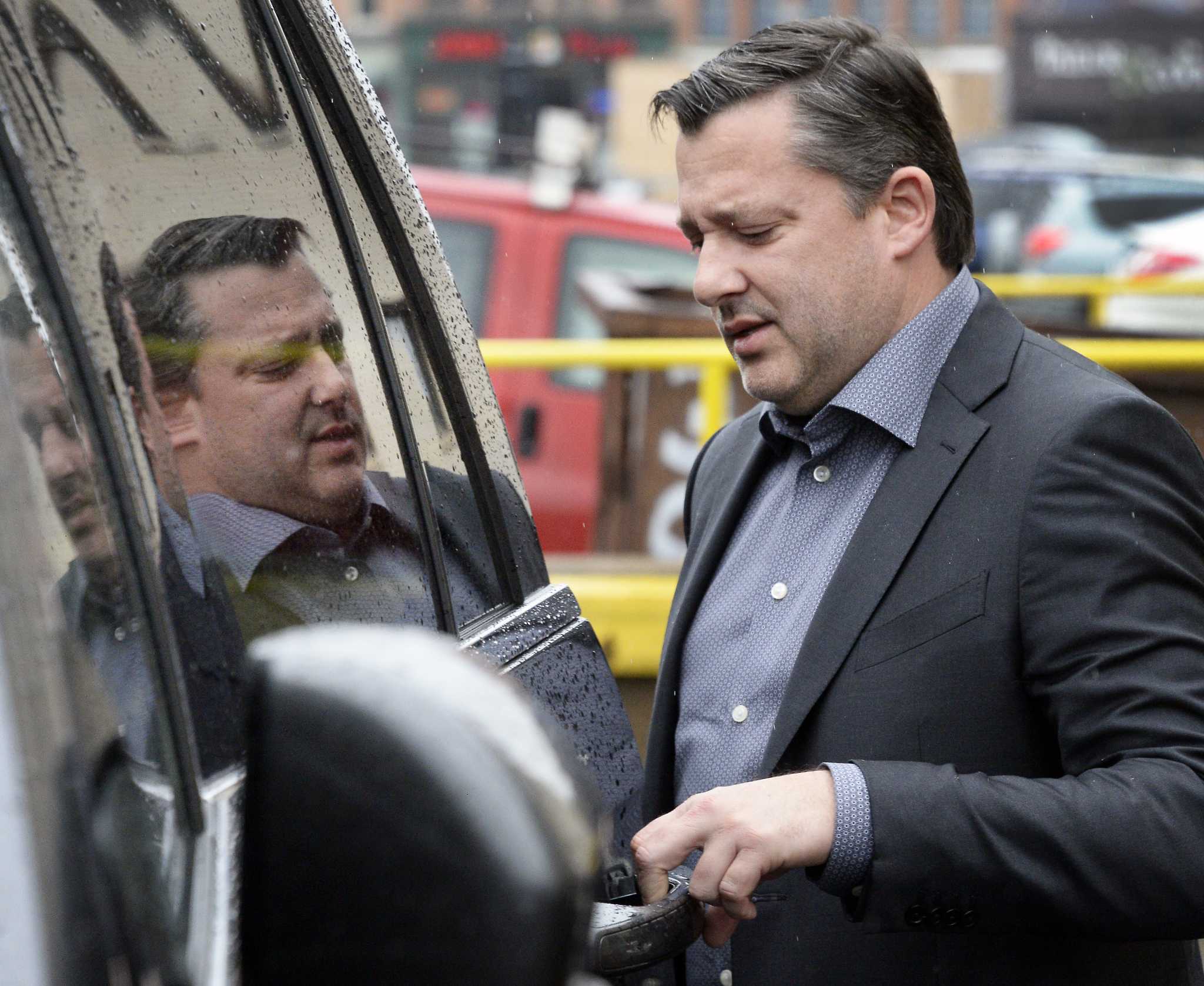 Tony Stewart settles lawsuit in race track death