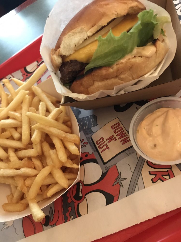 In-N-Out suing Australian restaurant for using the name Down N' Out