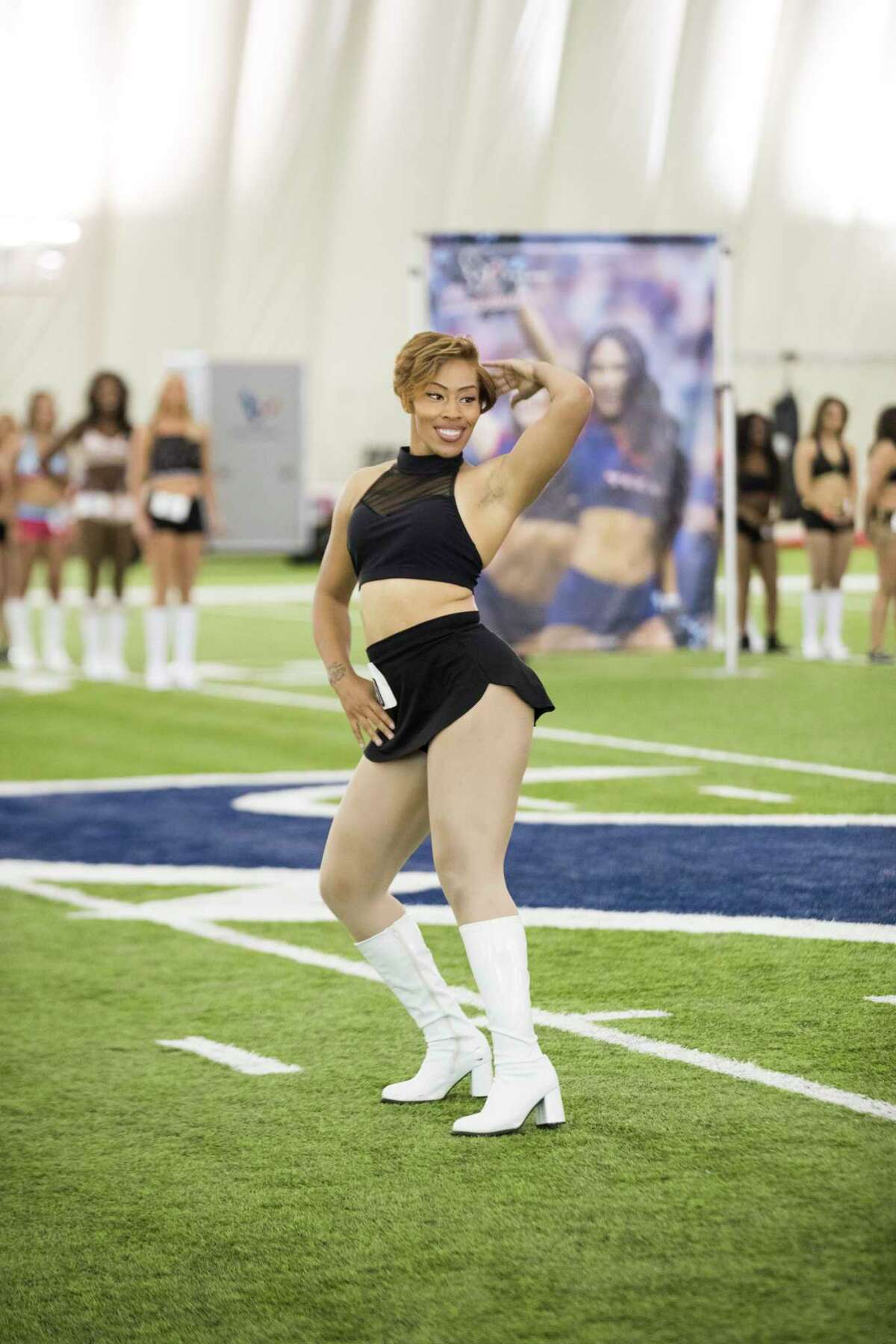 Houston Texans Cheerleaders kick off their 2018 NFL season with a hot ...