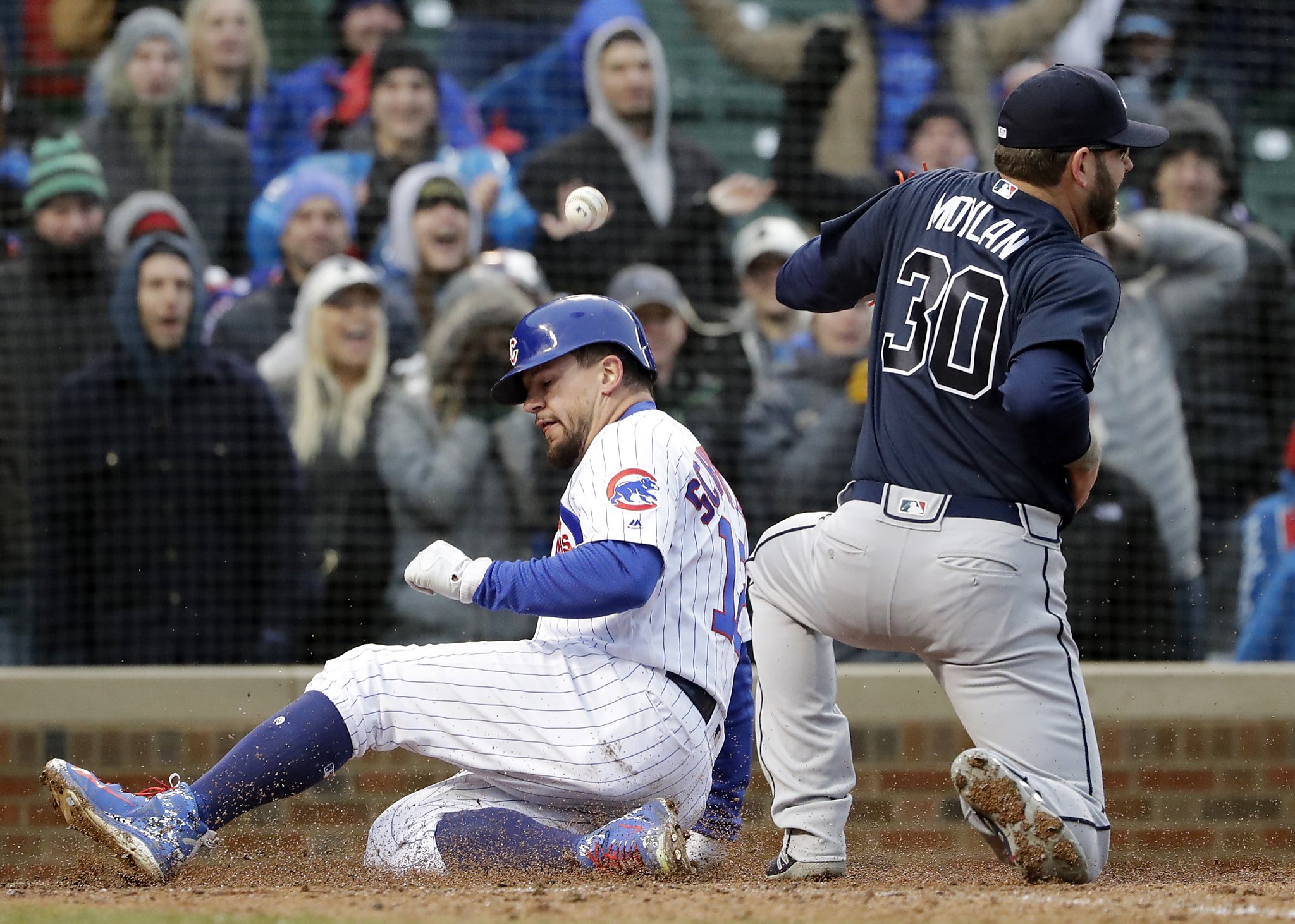 Cubs score 9 in 8th on just 3 hits, rally past Braves 14-10