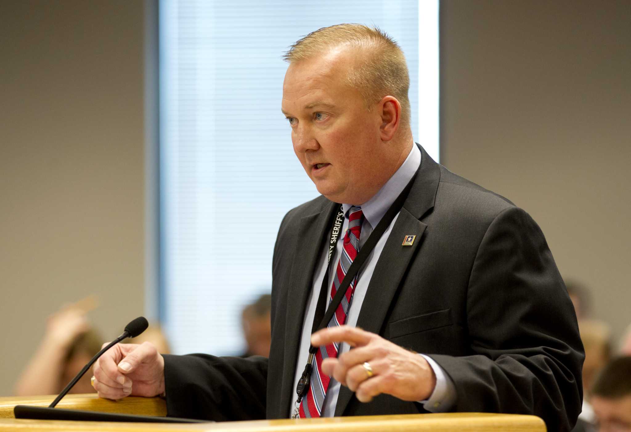 Sheriff adjusts step pay plan, looks to overhaul program