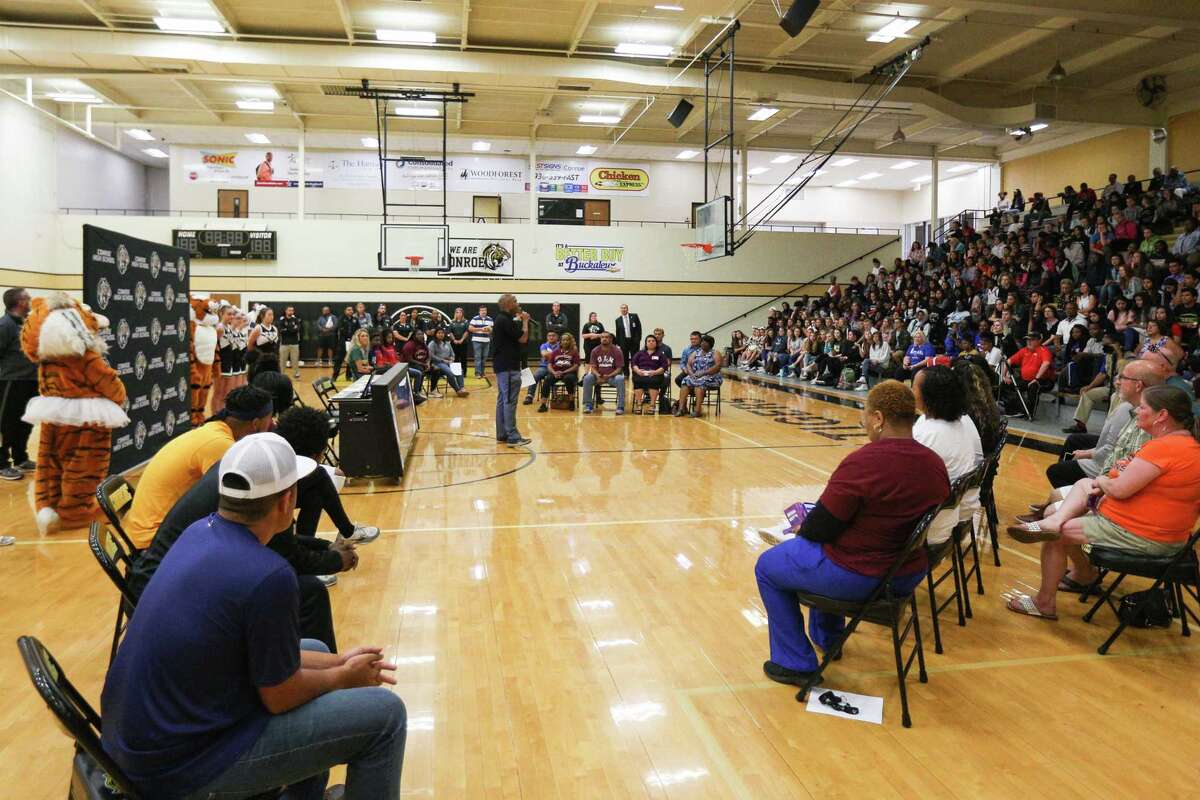 ATHLETICS: Girls track team leads celebratory Signing Day at Conroe High