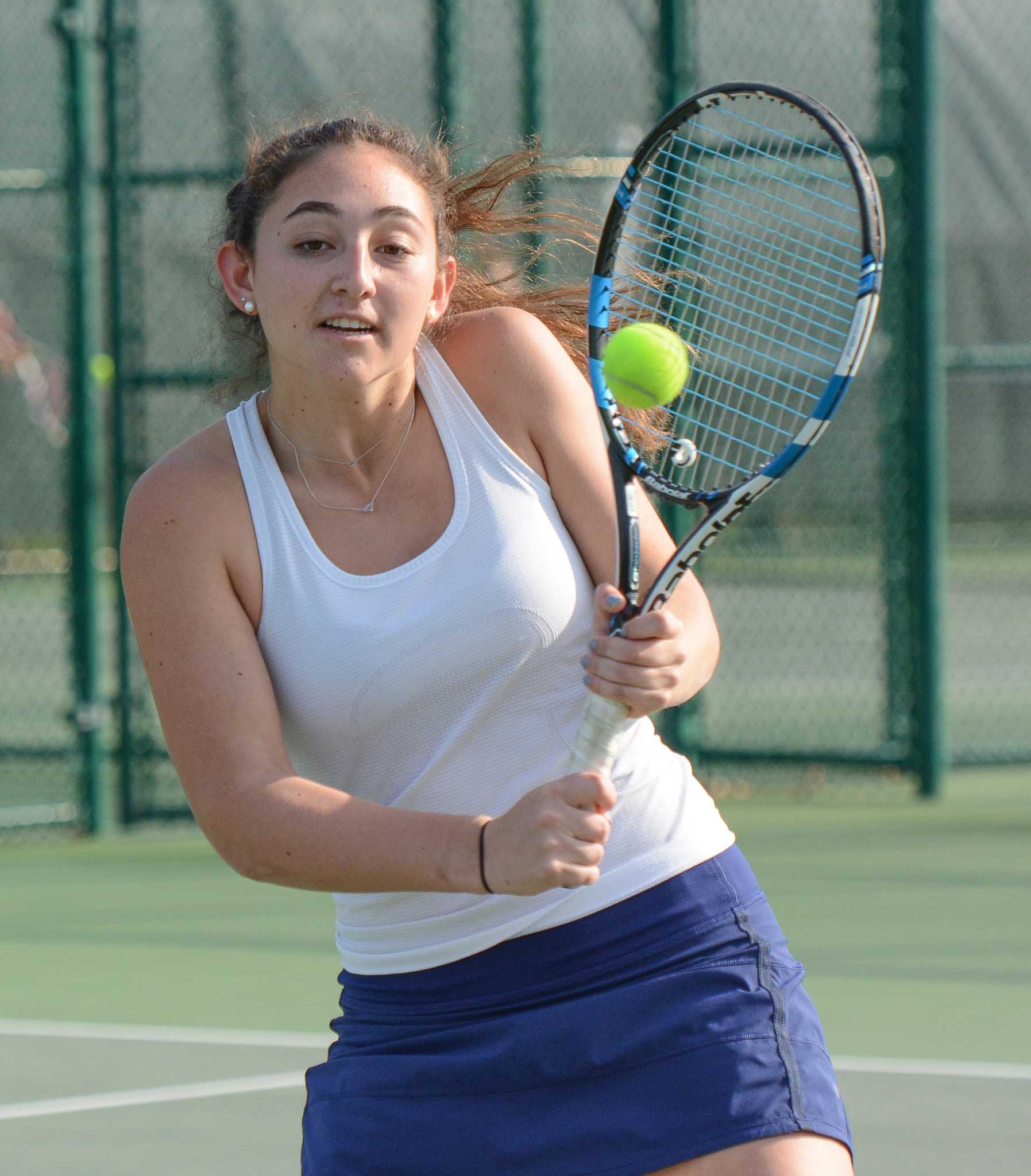 Darien athletes leave mark for Dragons