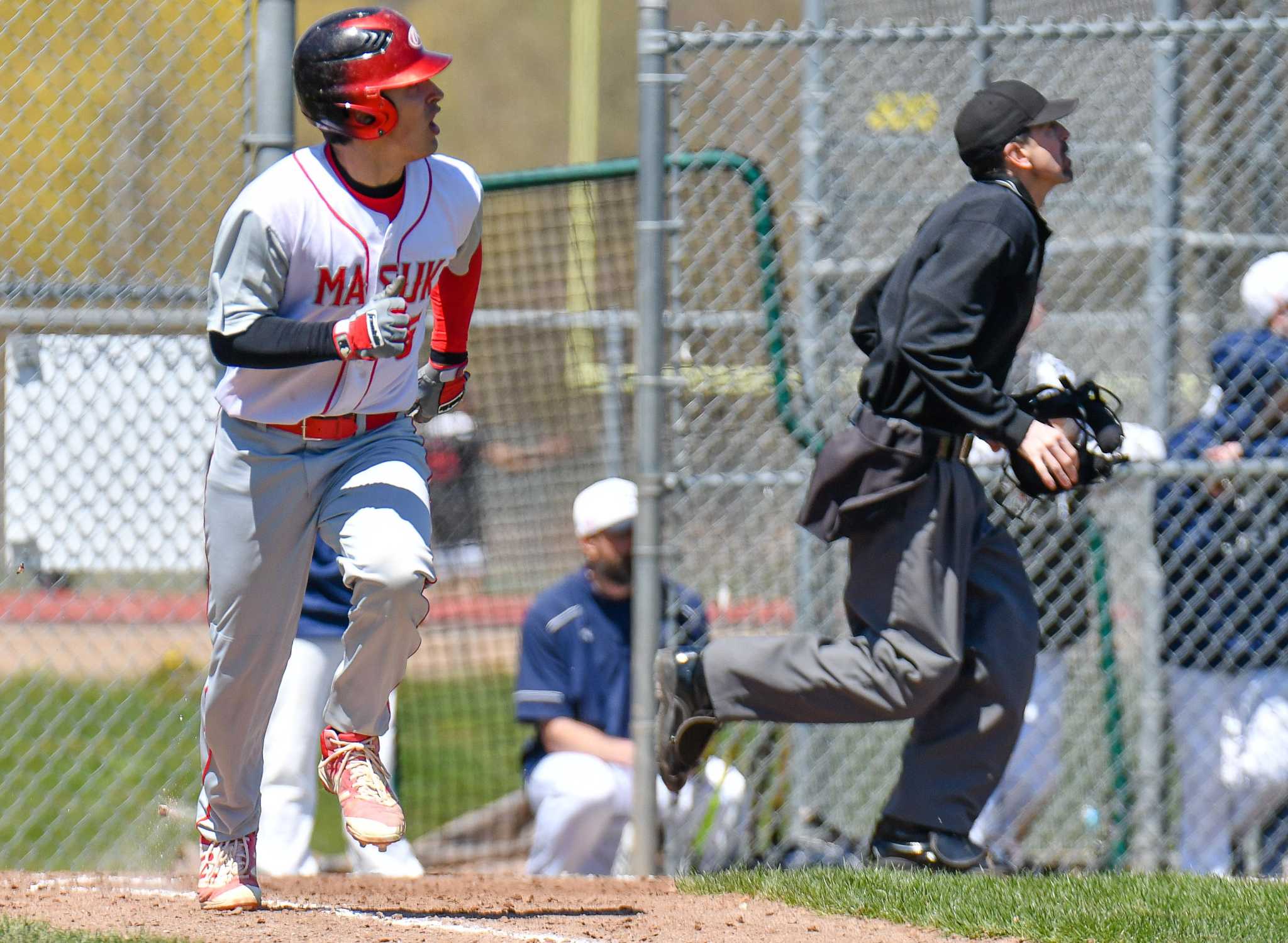 BASEBALL: Masuk upsets No. 1 Staples