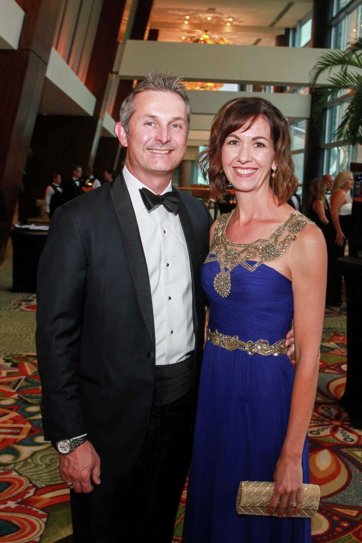Vallone family honored, $3.32 million raised during Memorial Hermann's ...