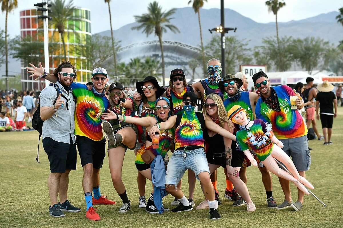 The craziest looks from Coachella's hot, dusty final weekend