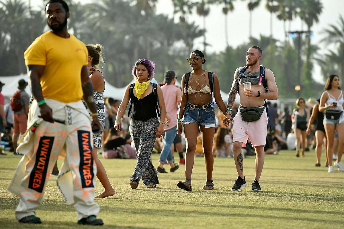 The craziest looks from Coachella's hot, dusty final weekend