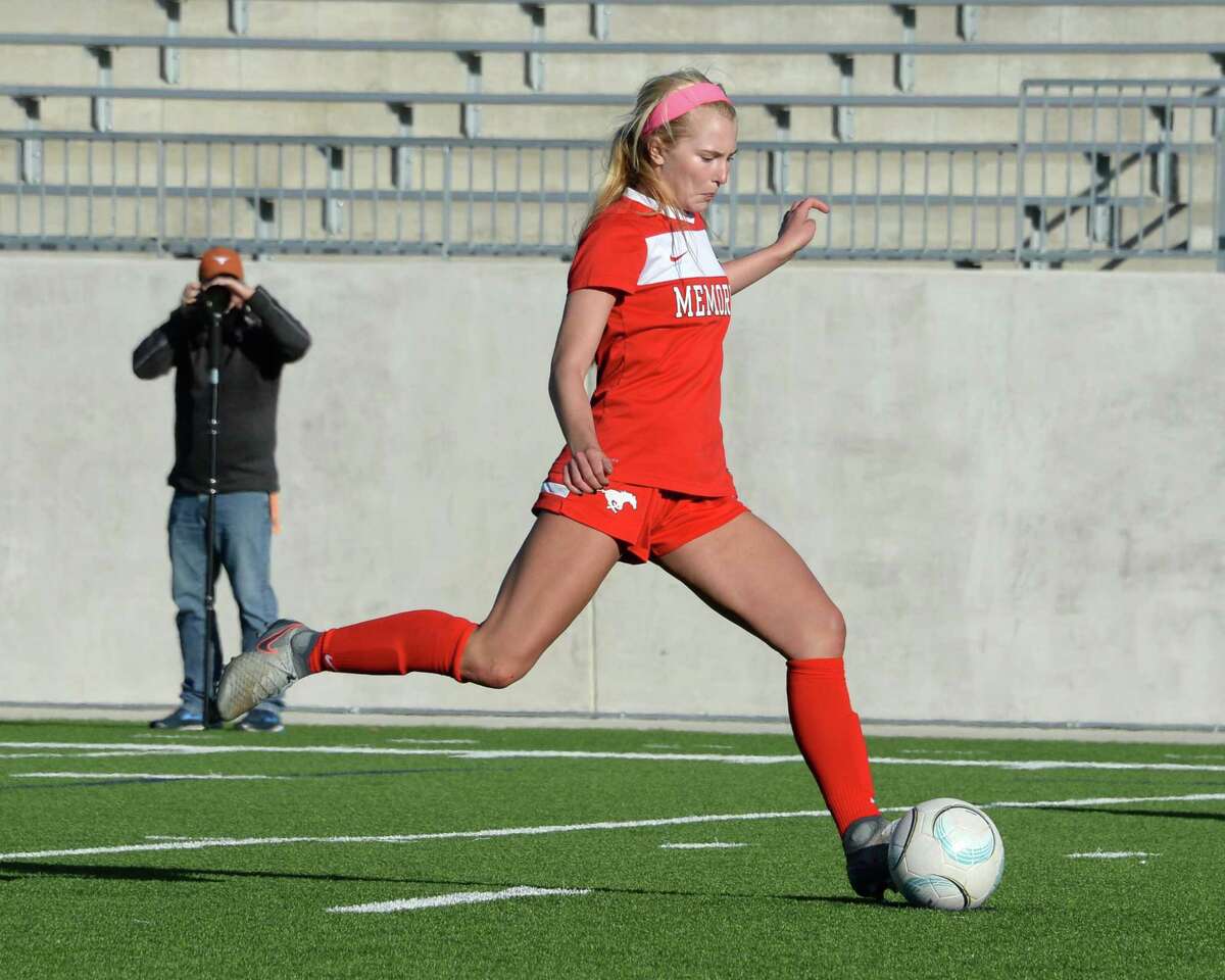 Chron's girls athlete of the week: Grace Collins, Memorial