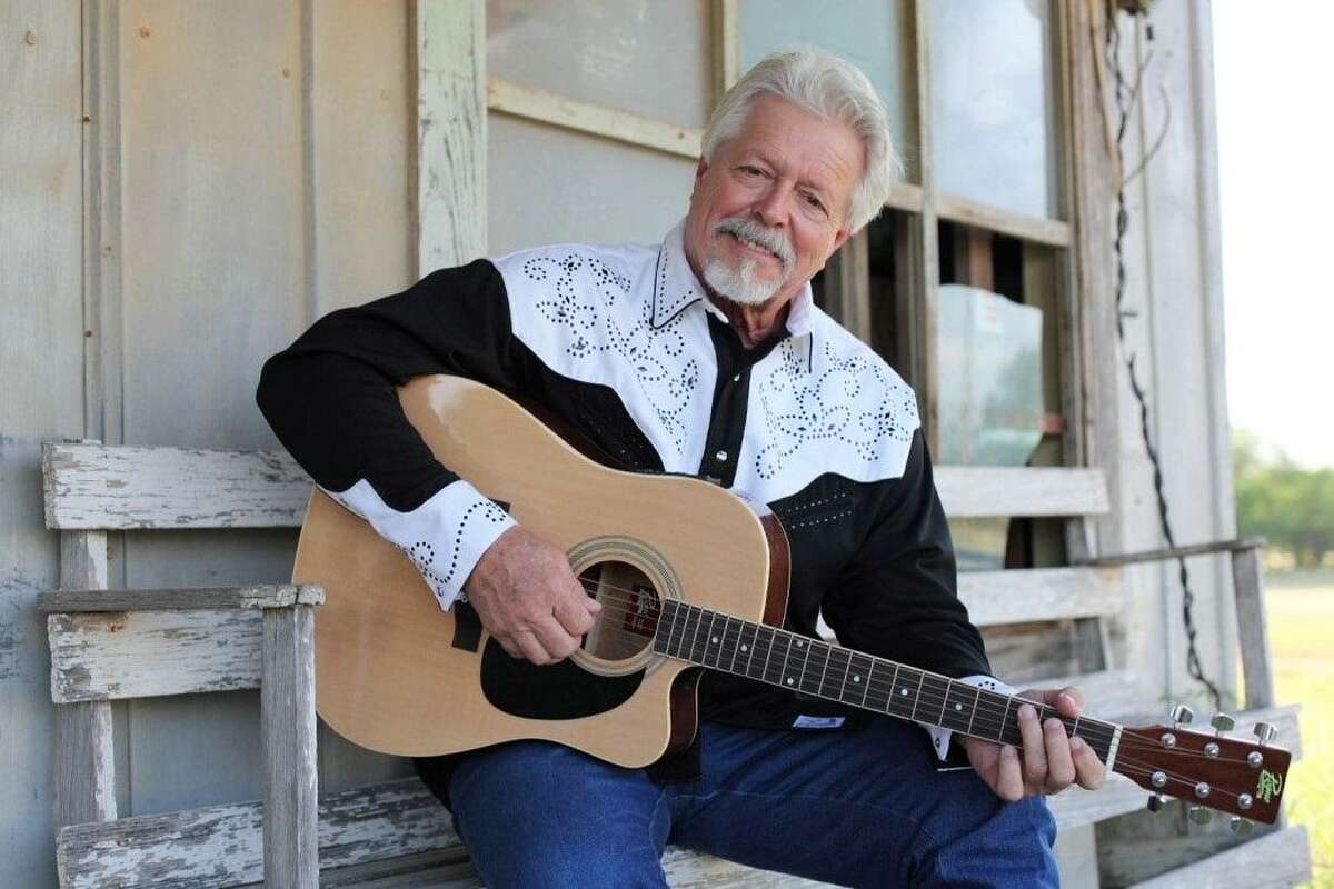 '70s country legend Dottsy to perform in Pearland