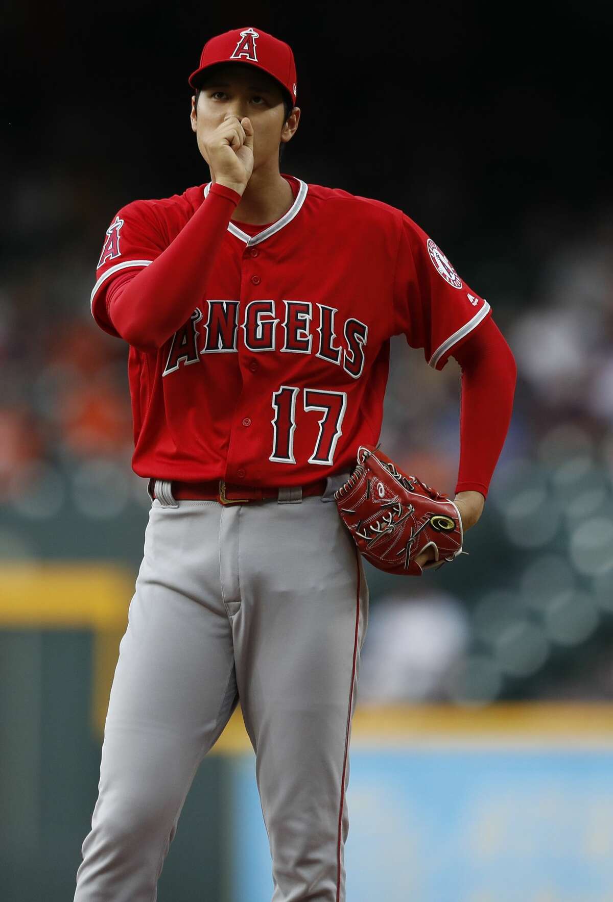 Angels' Shohei Ohtani gives Astros a glance at his gleaming potential