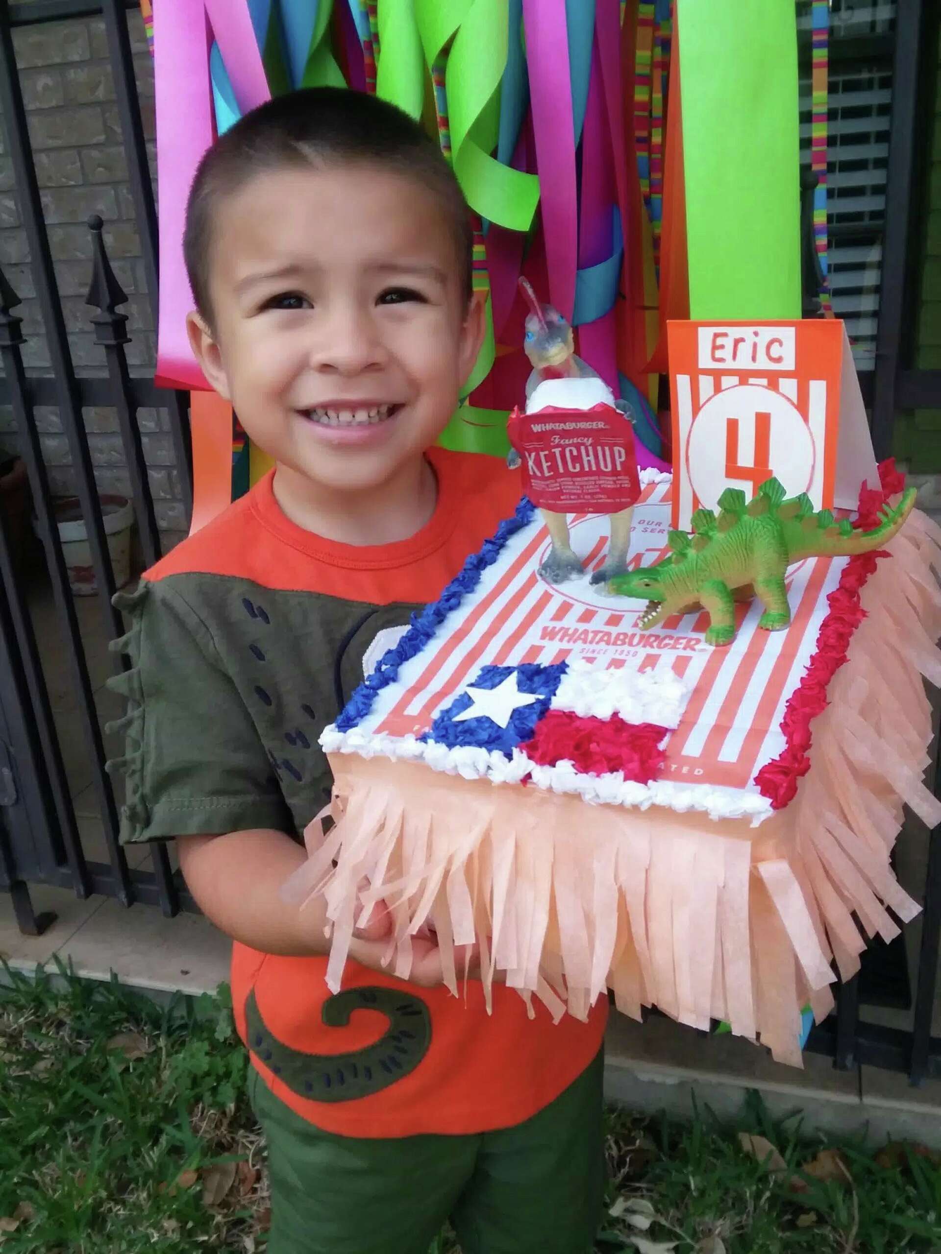Shoebox floats continue San Antonio's Fiesta tradition