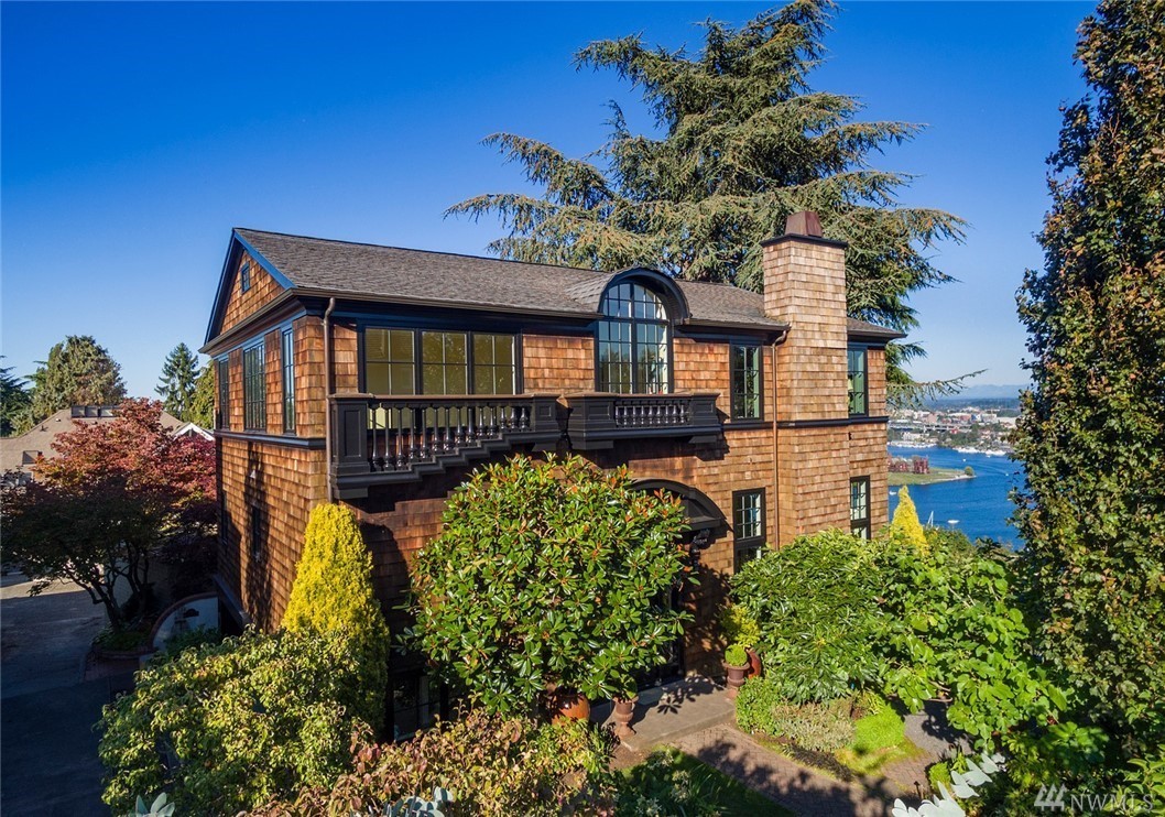 Make sweeping Lake Union views your backdrop with this $3.1M home