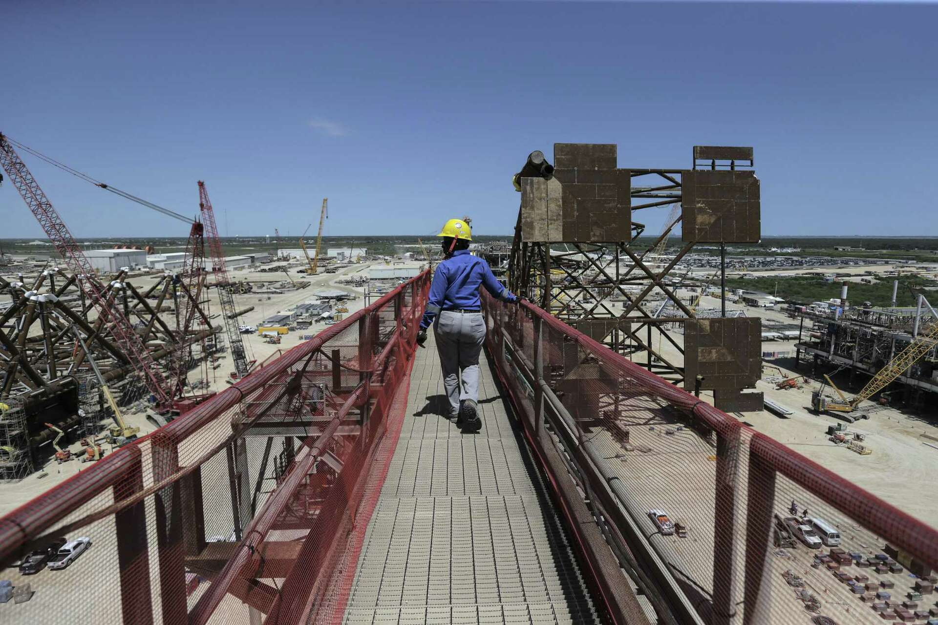 Shell makes deepwater Gulf discovery near new Appomattox platform