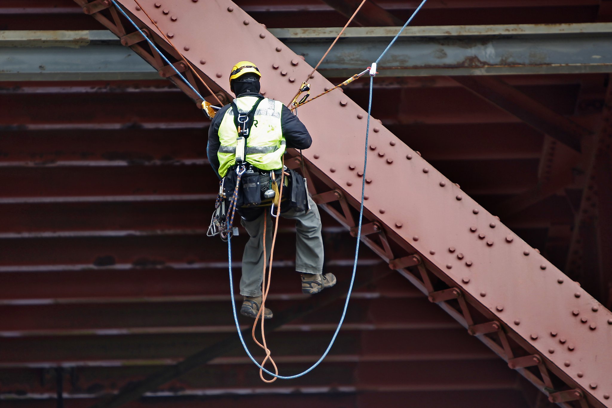 Golden Gate Bridge towers to get up-close inspection