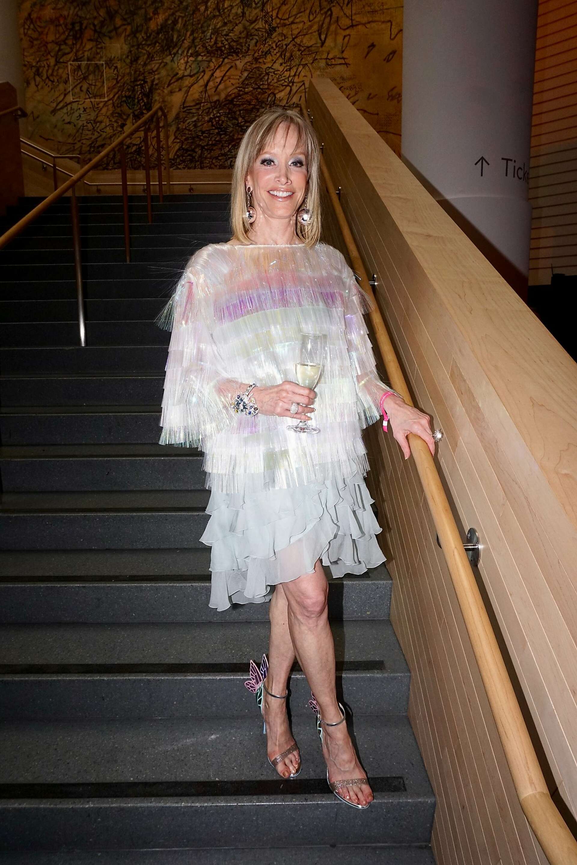 Art lovers at the bold, bright Modern Ball raise $4 million for SFMOMA