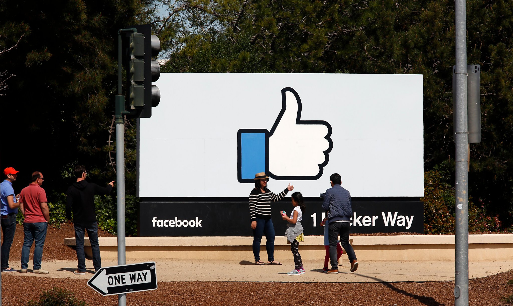 Yes, median pay at Facebook really is about $240,000 a year
