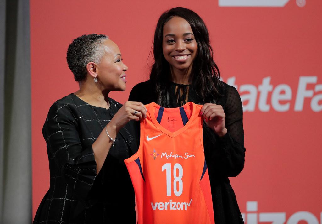 Jeff Jacobs: Back in New England, Connecticut Sun rookie Lexie Brown ...