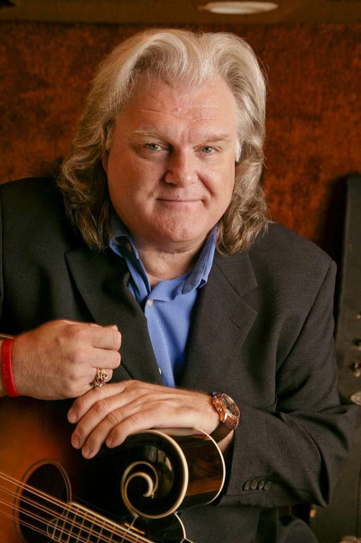 Skaggs pays respects to late father on latest CD