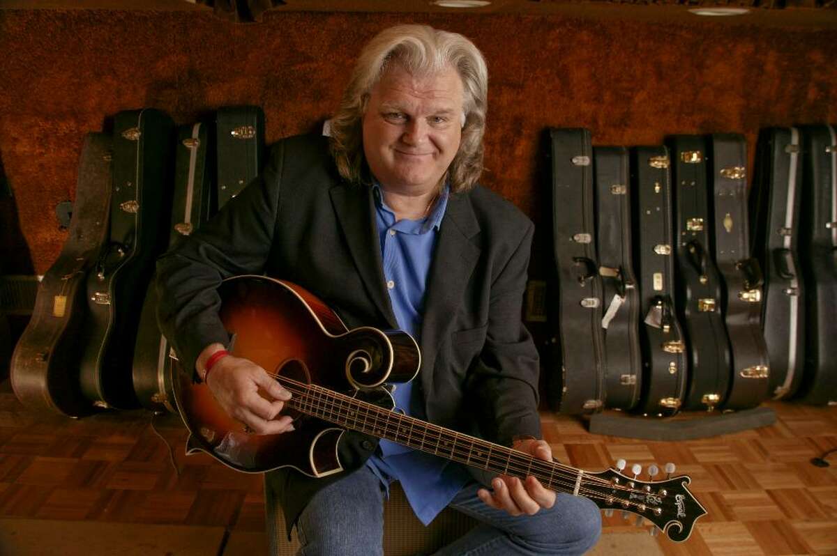 Skaggs pays respects to late father on latest CD