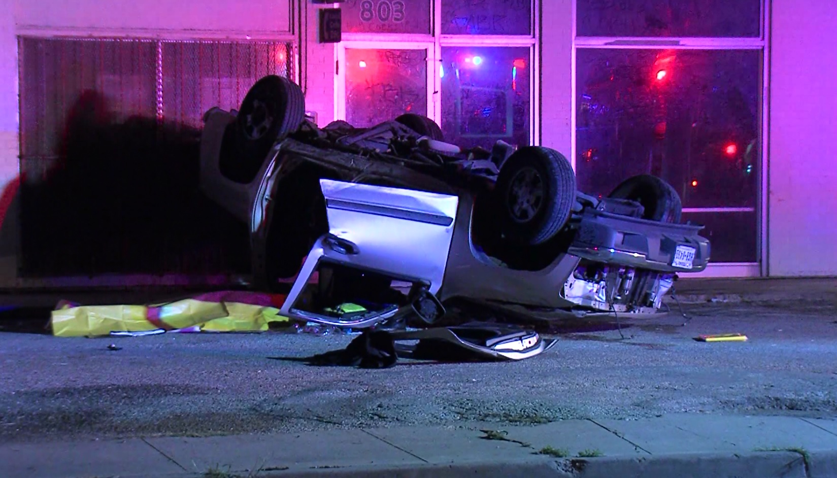 Police: Speed a factor in overnight fatal wreck on South Side