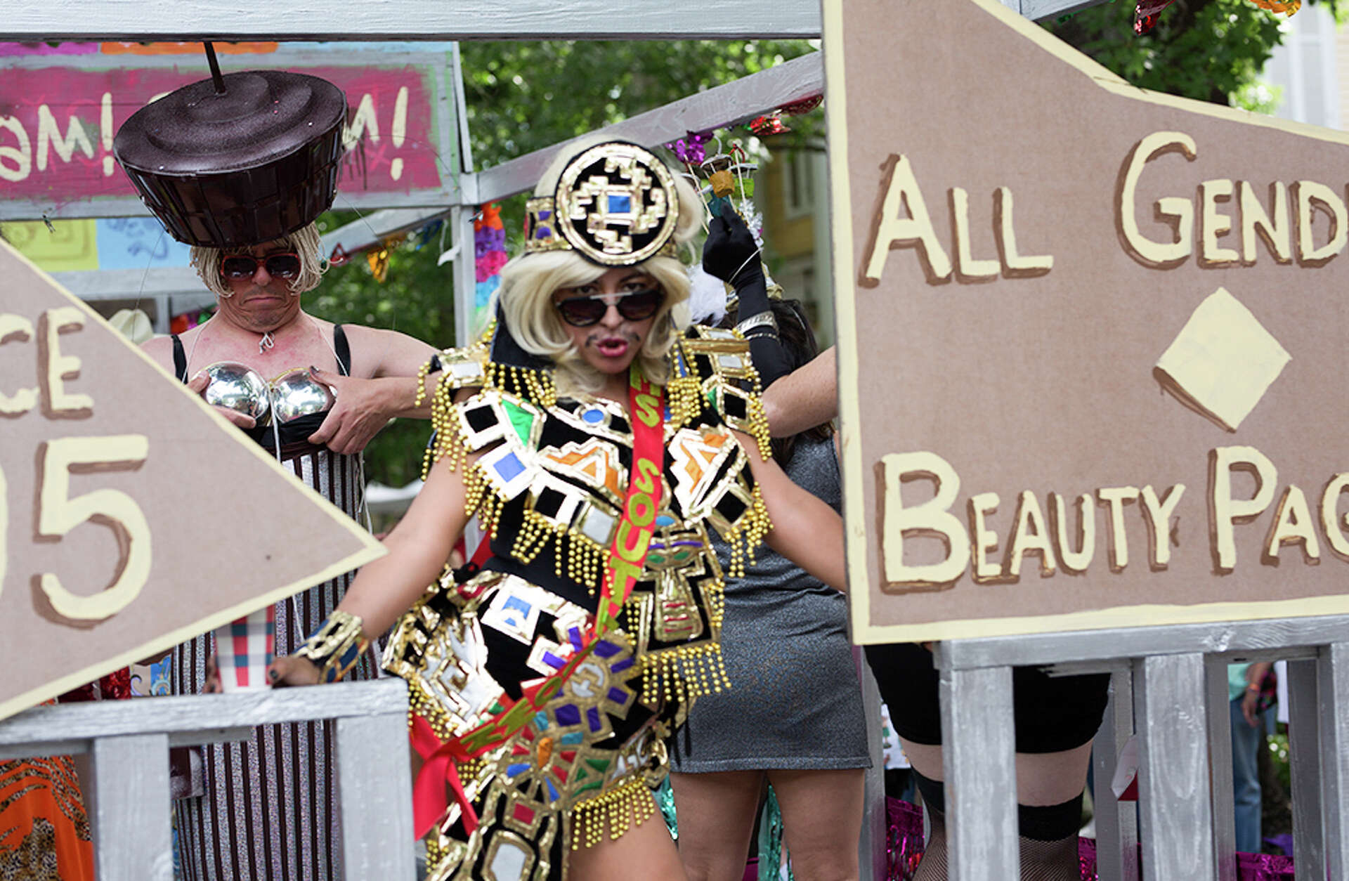 Photos: King William Fair takes over Southtown for Fiesta
