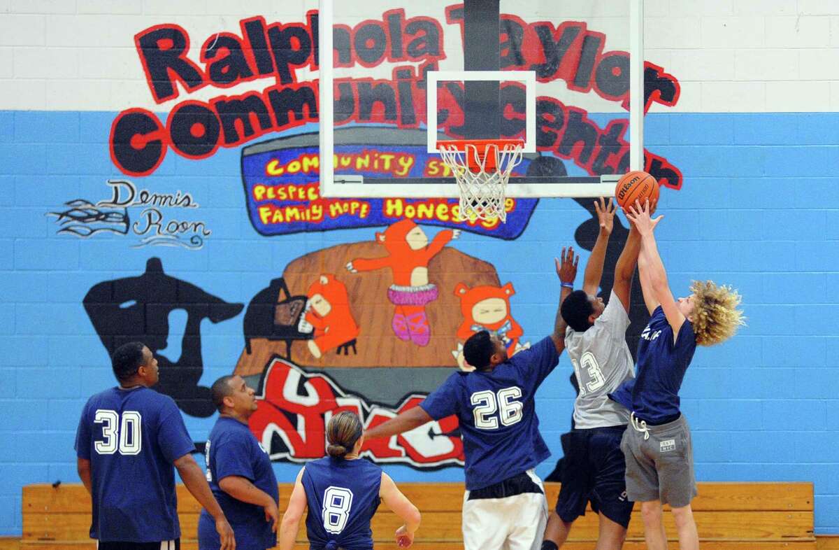 Bridgeport cops, youth team up for basketball game