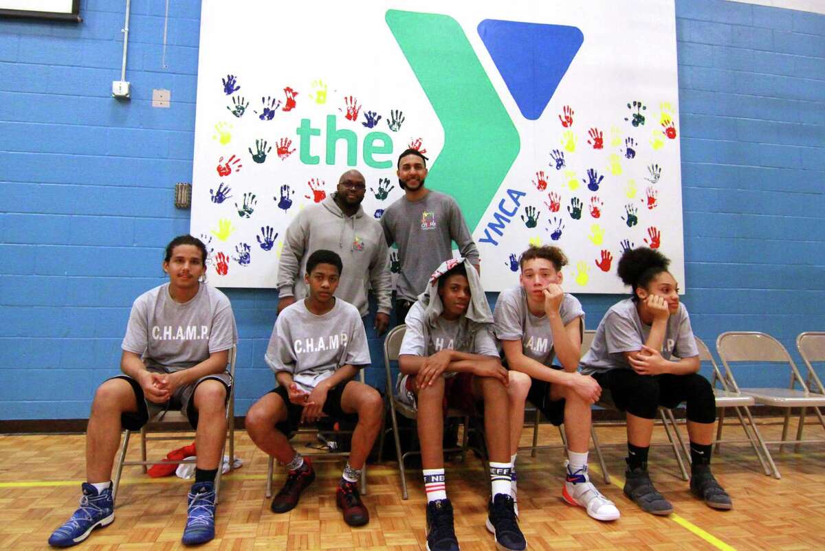 Bridgeport cops, youth team up for basketball game