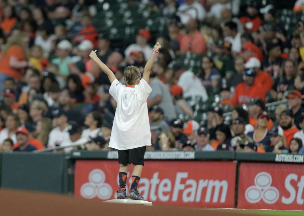 Story behind Astros fan ejected from game for interference