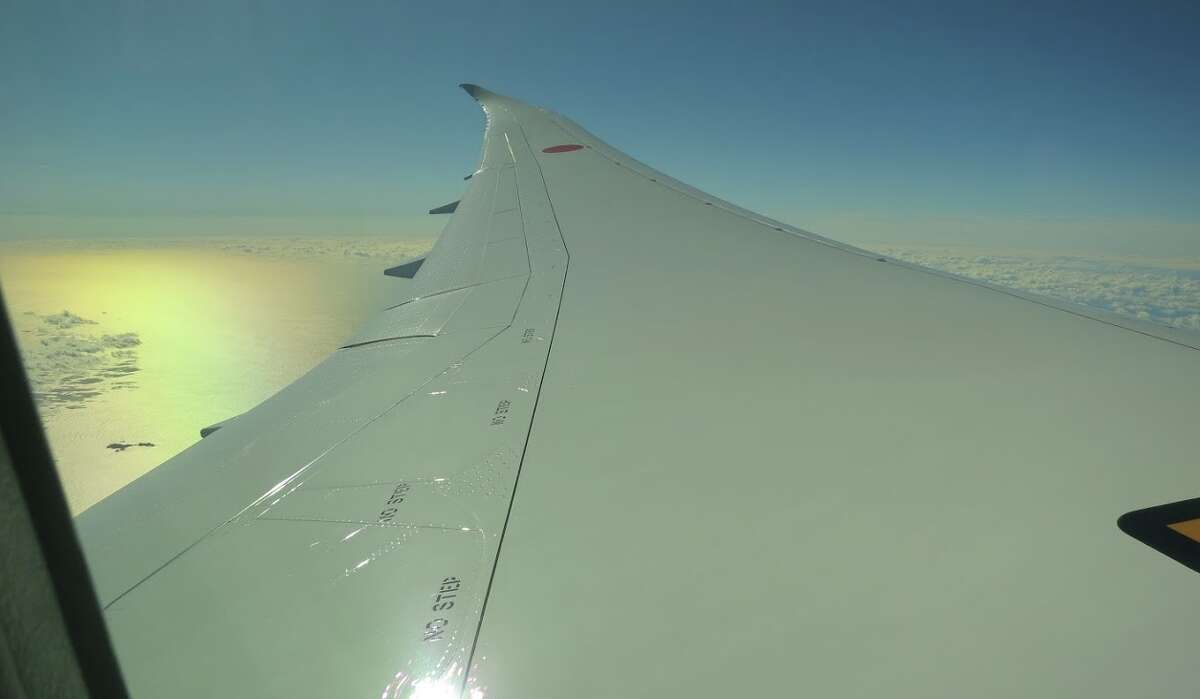 Planespotting: Boeing 787 Dreamliner vs Airbus A350