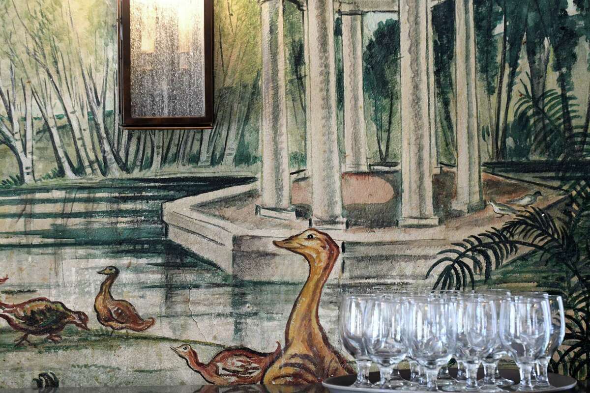 Gideon Putnam hotel in Saratoga Springs to reopen Saturday