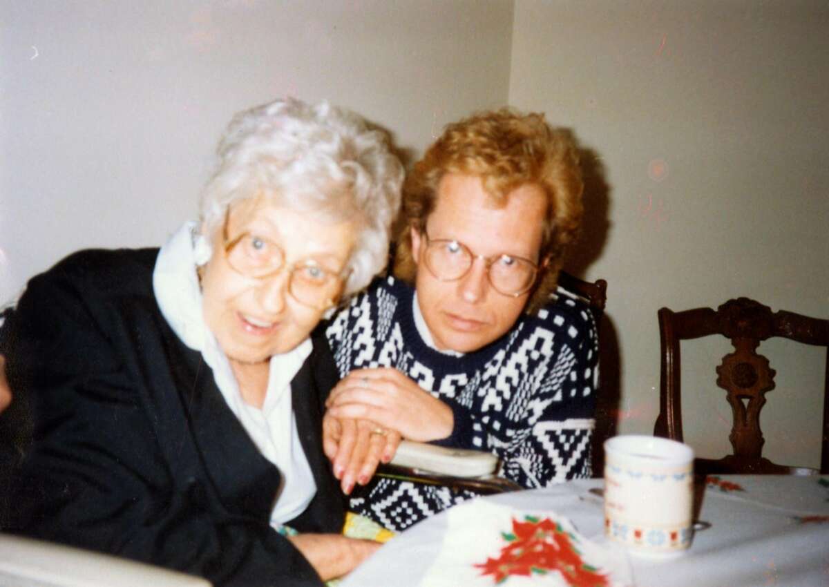 David Wiegand, Chronicle arts editor and TV critic, dead at 70