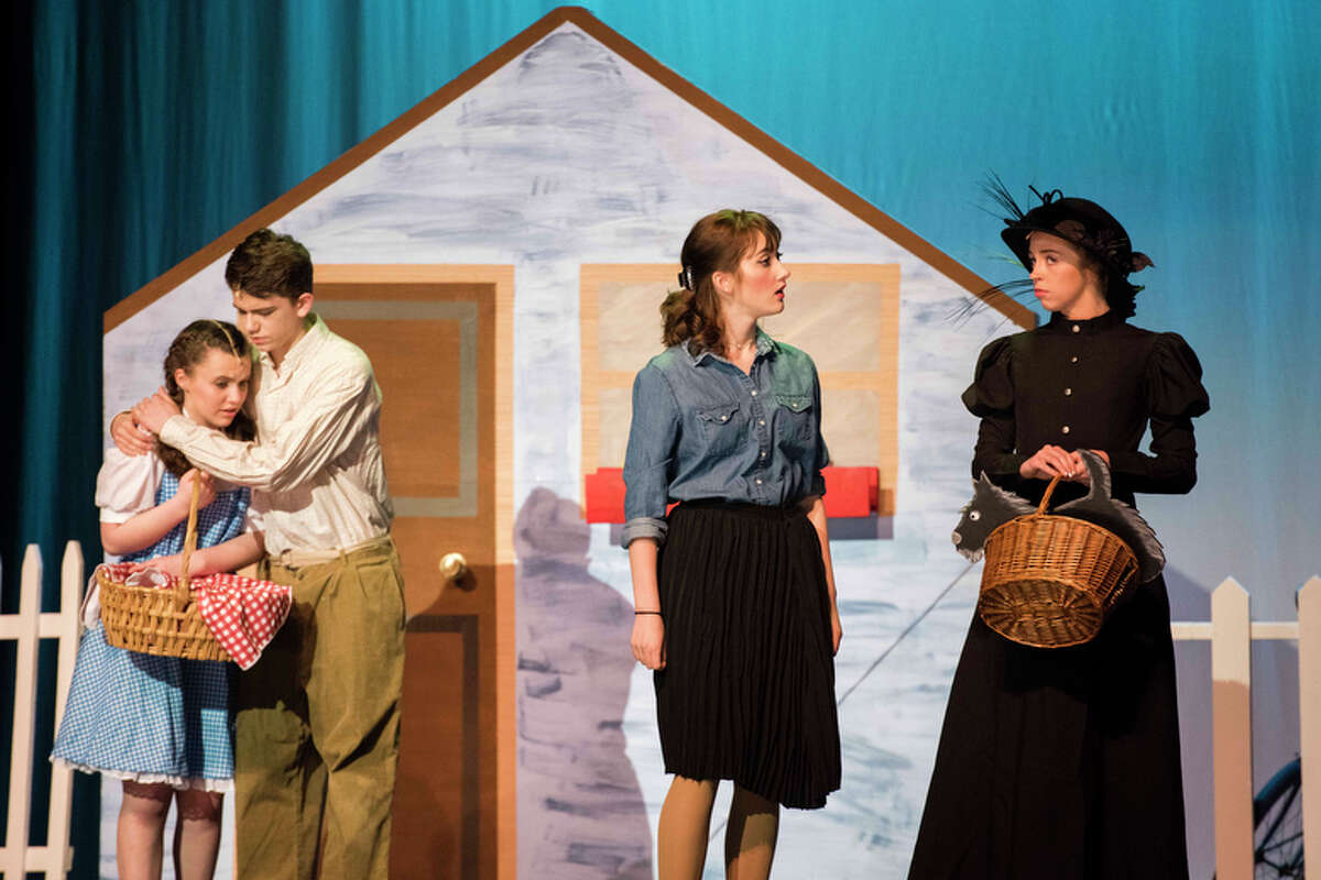 Dow High presents 'The Wizard of Oz'