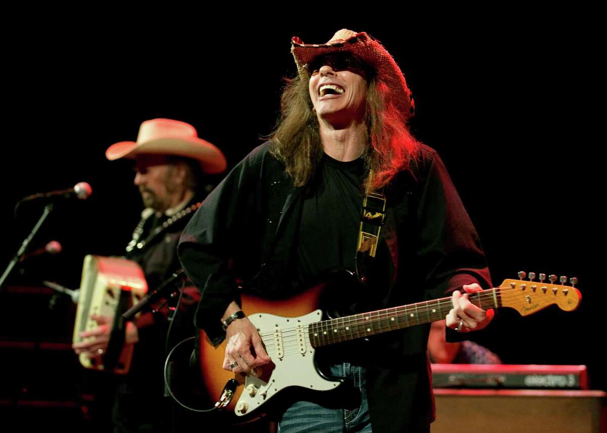 Shawn Sahm gets by with a little help from his friends