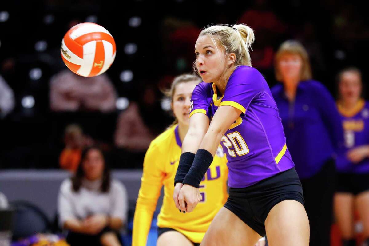 ALUMNI NOTEBOOK: TWHS alumna Kelly Quinn wins Boyd McWhorter Award