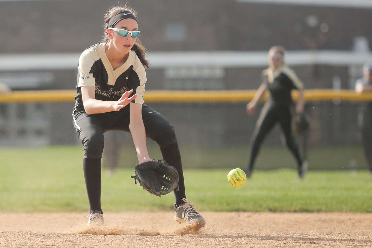 Softball: Trumbull edges St. Joseph in Top 10 showdown