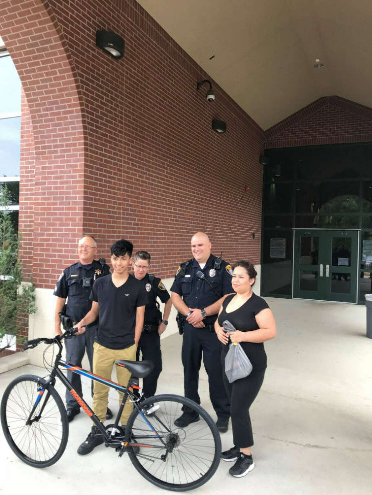 Texas student who walked one hour to and from school receives bike from ...