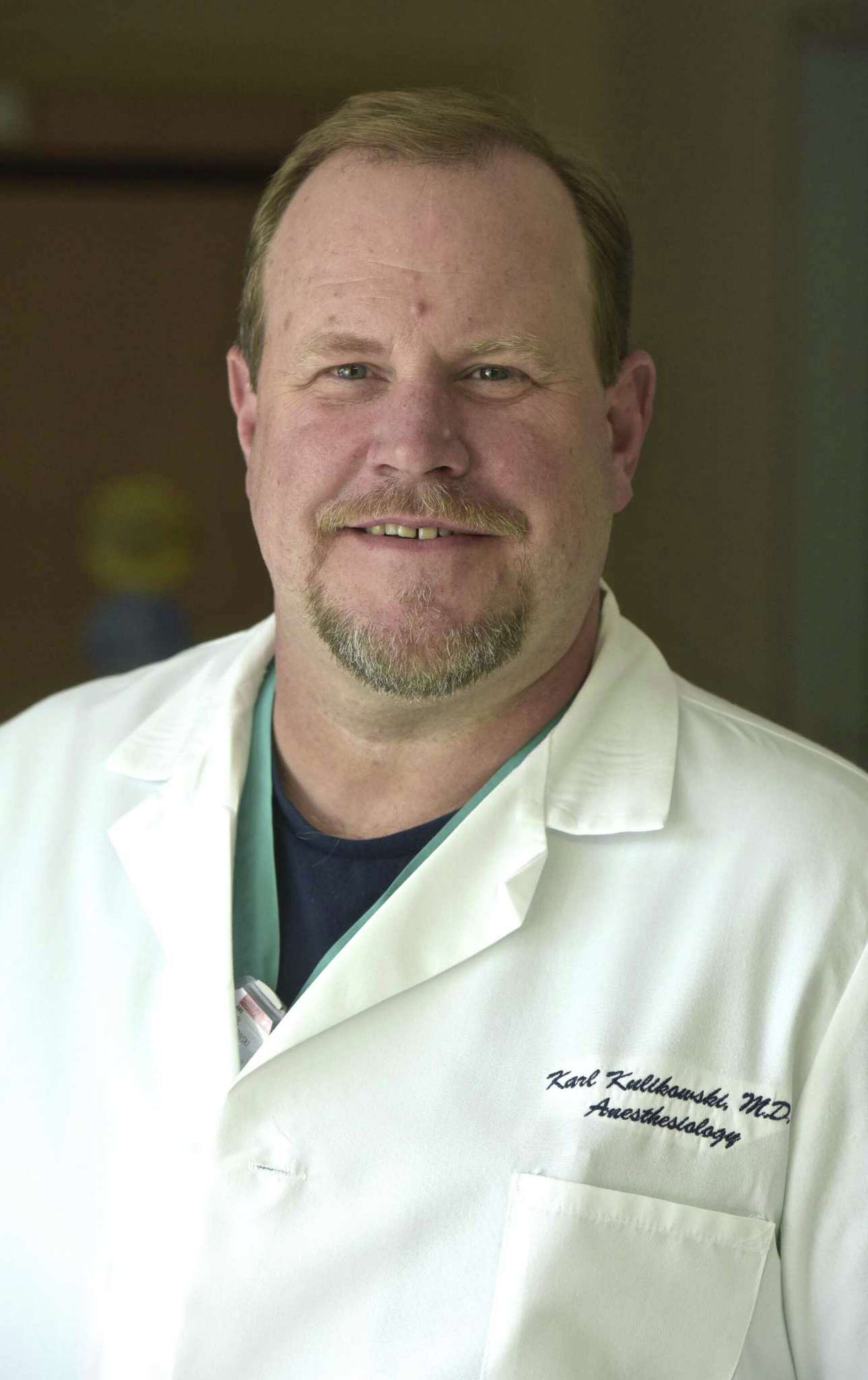 Danbury Hospital surgeons remove woman’s 132-pound tumor