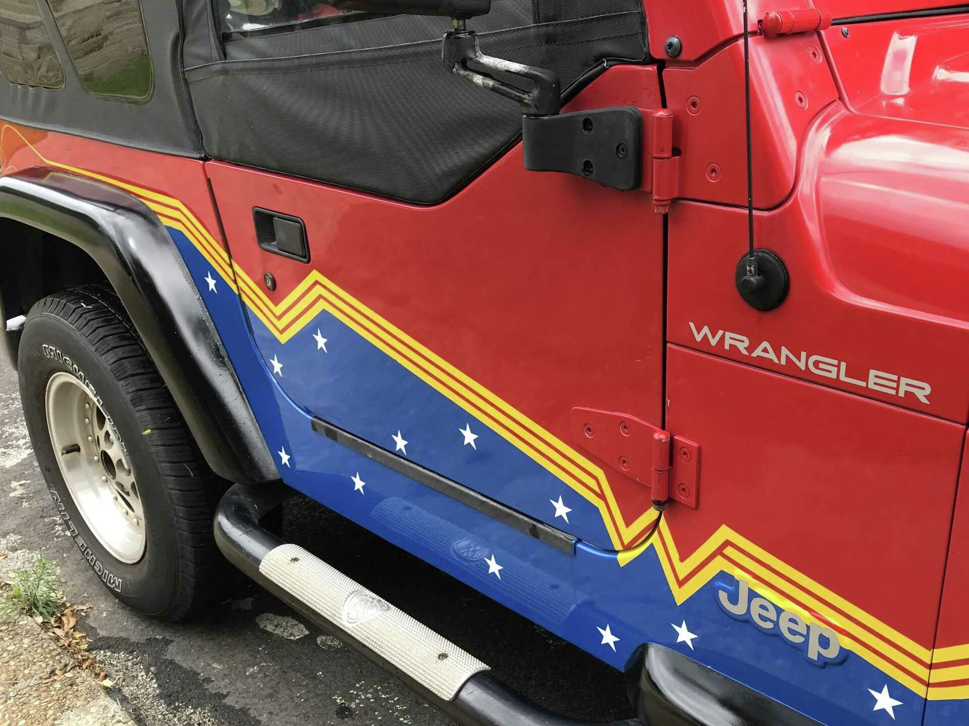 San Antonio granddad drives Wonder Woman Jeep