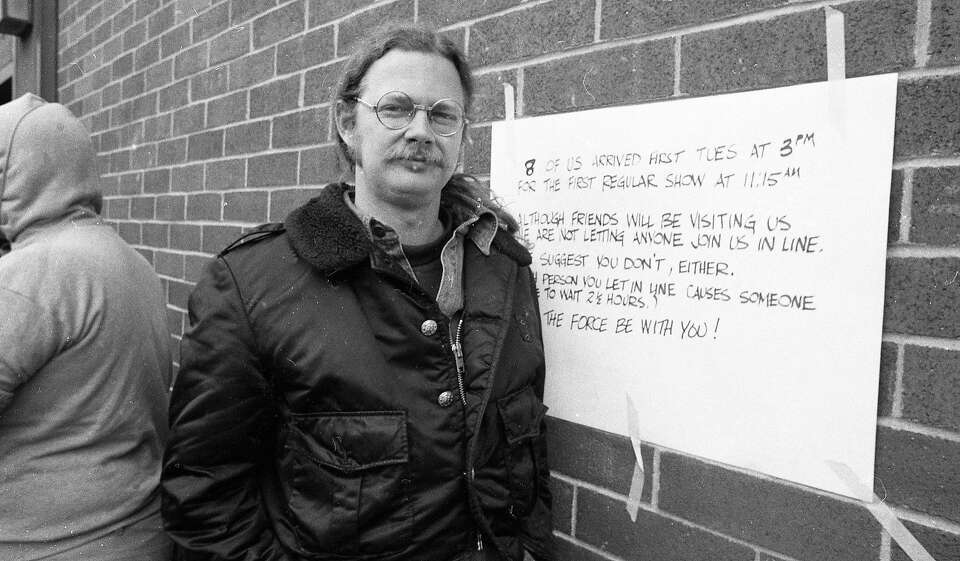 Rare photos of SF ‘Star Wars’ fans waiting in line for the first films