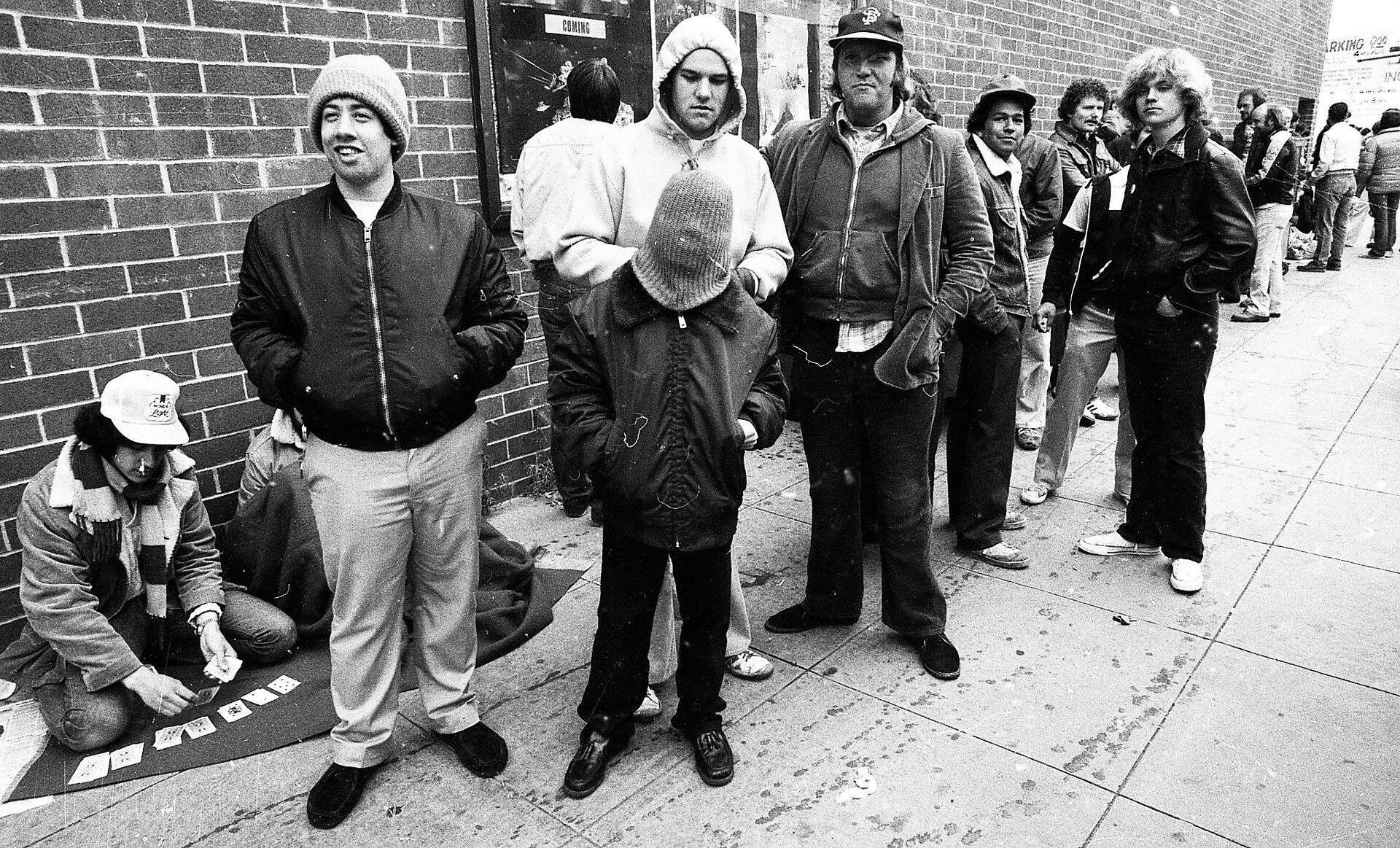 Rare photos of SF ‘Star Wars’ fans waiting in line for the first films