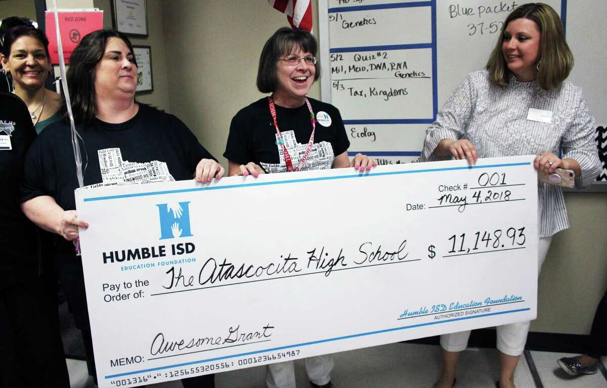 Humble ISD awards more than $300,000 to teachers