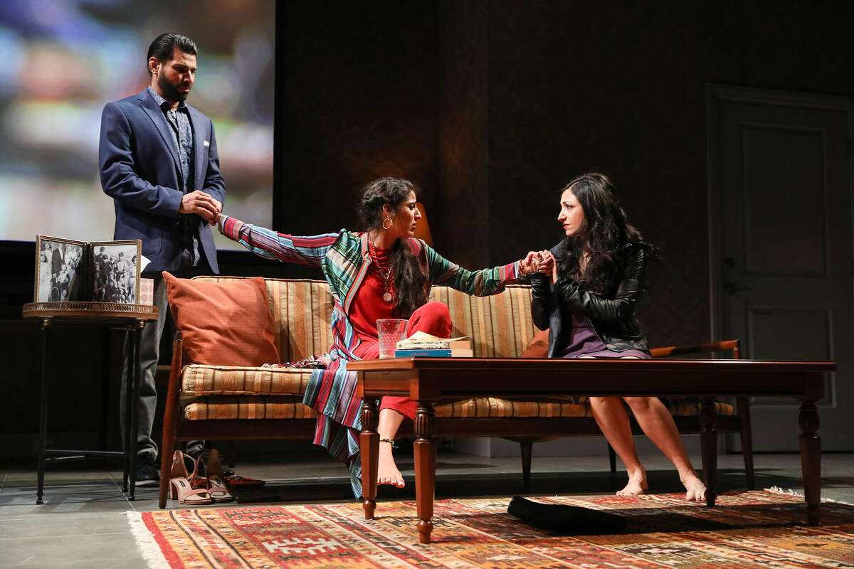 Theater review: Yale Rep's 'Kiss' challenging as it twists inventively
