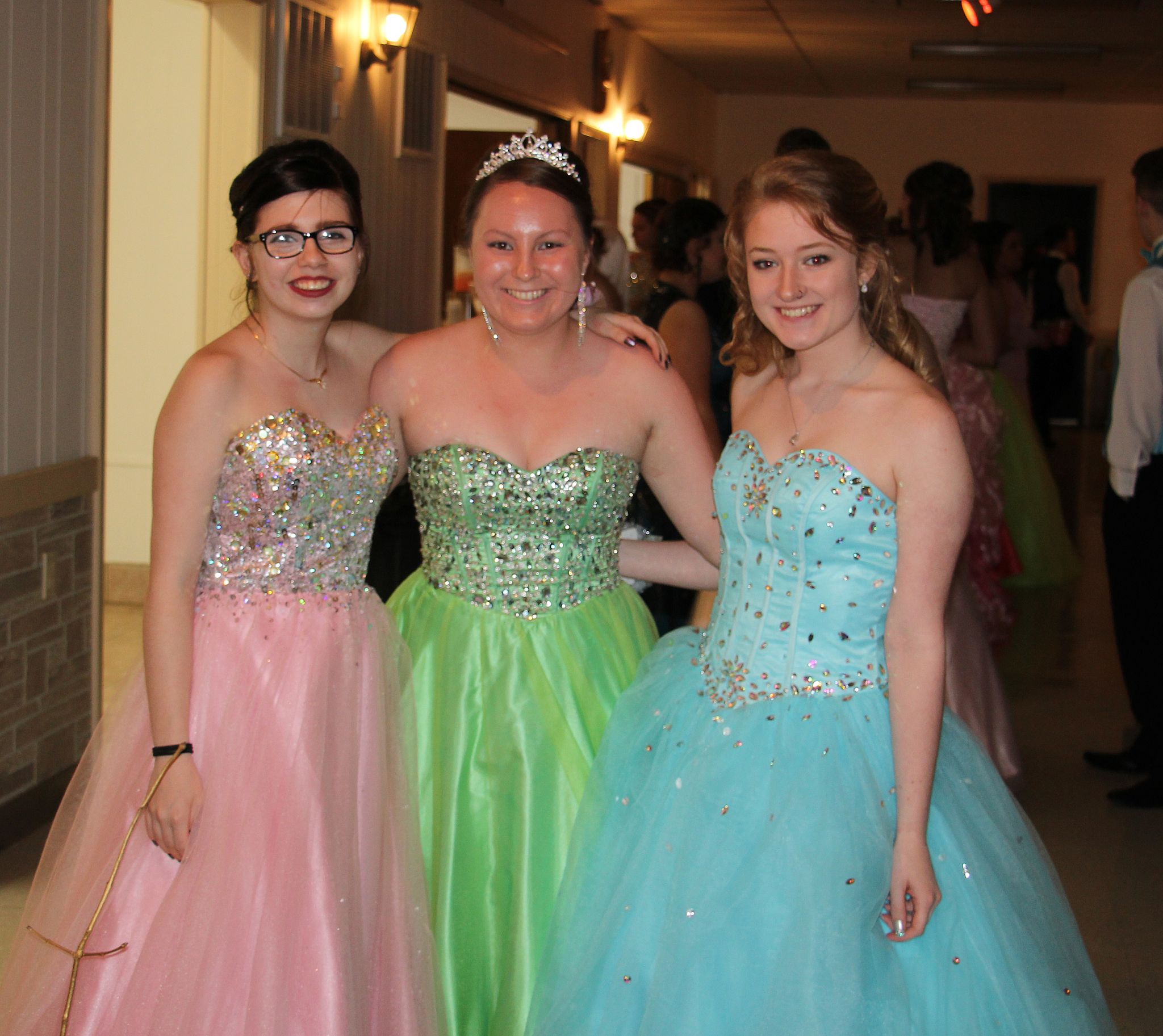 Harbor Beach prom: A night of glamour