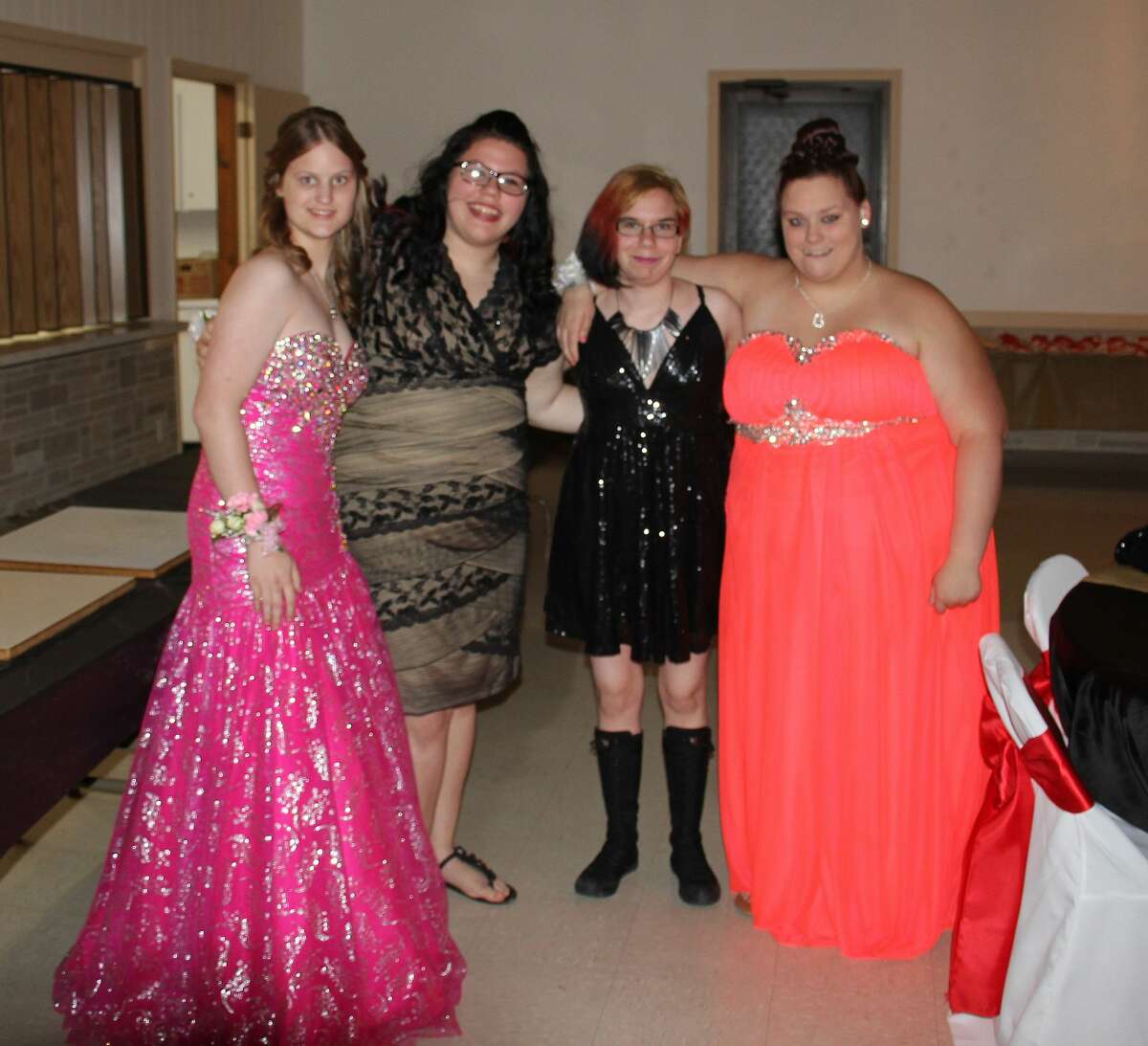 Harbor Beach prom: A night of glamour