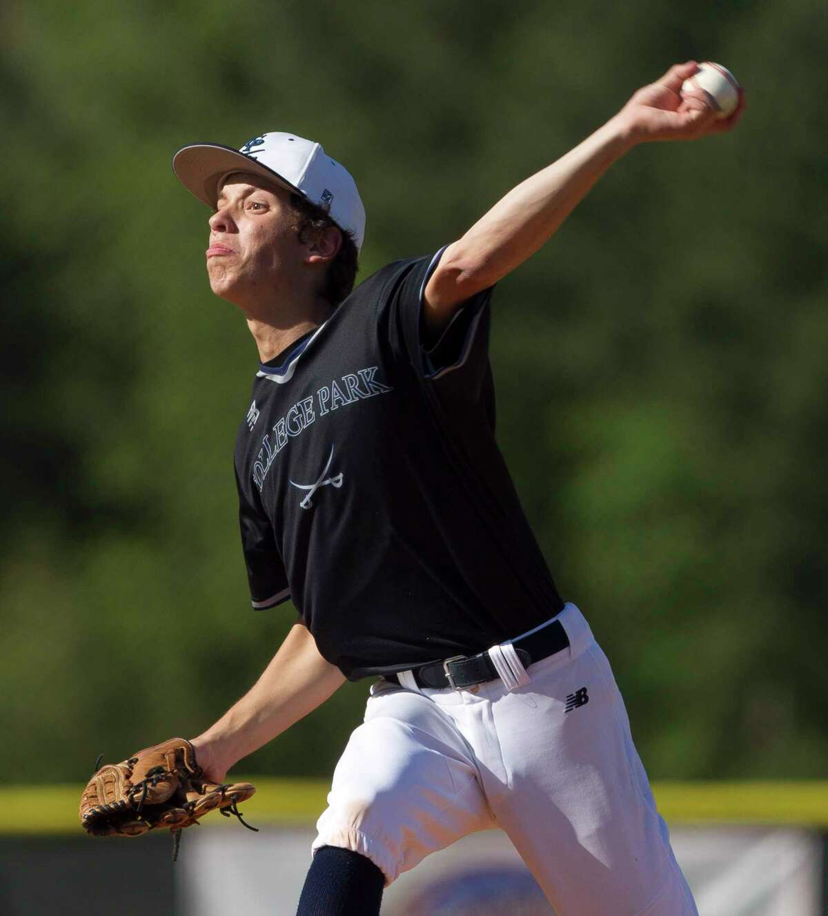BASEBALL: Garza switch pitching for College Park